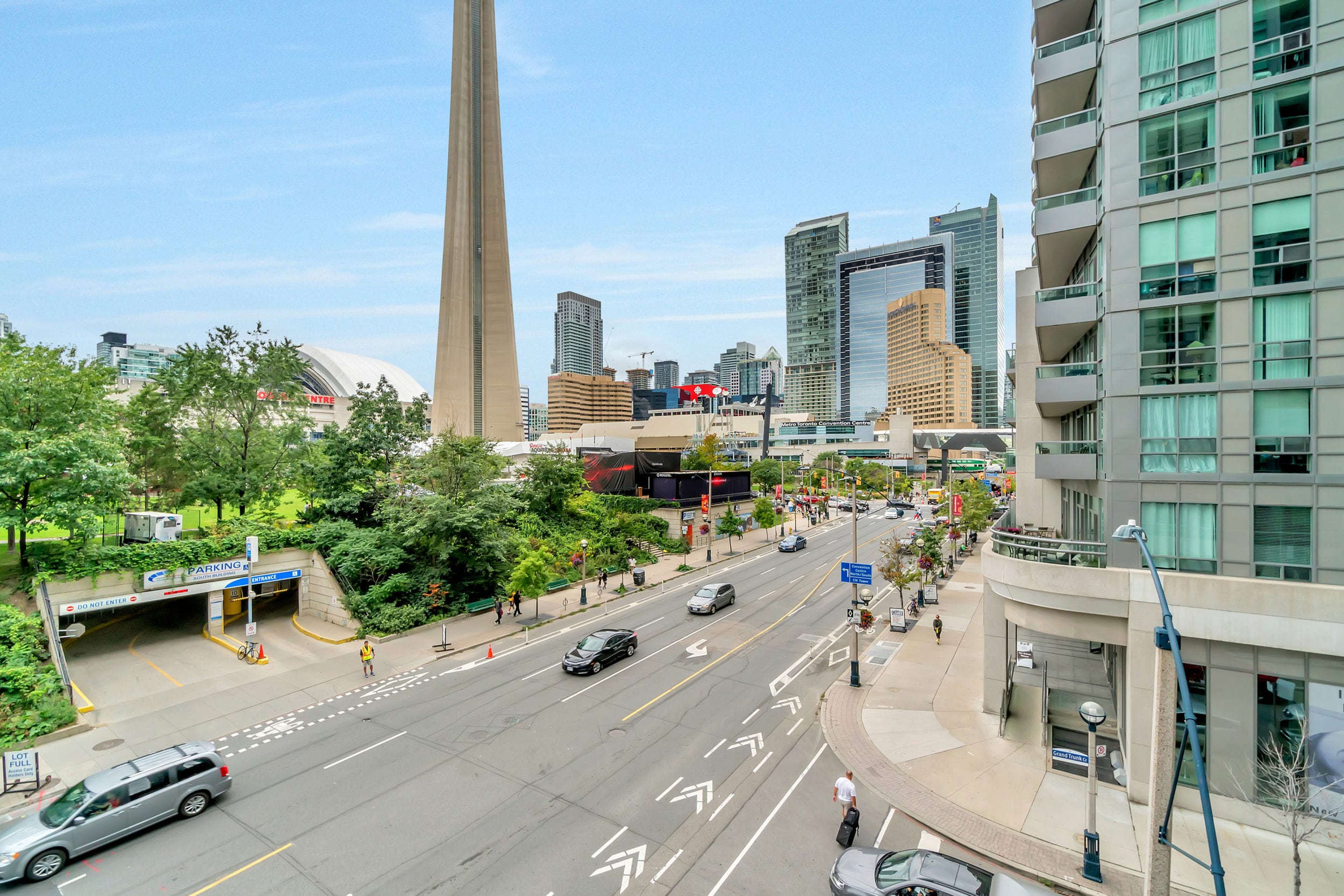 25 Lower Simcoe Street - 318 - Karyn Filiatrault